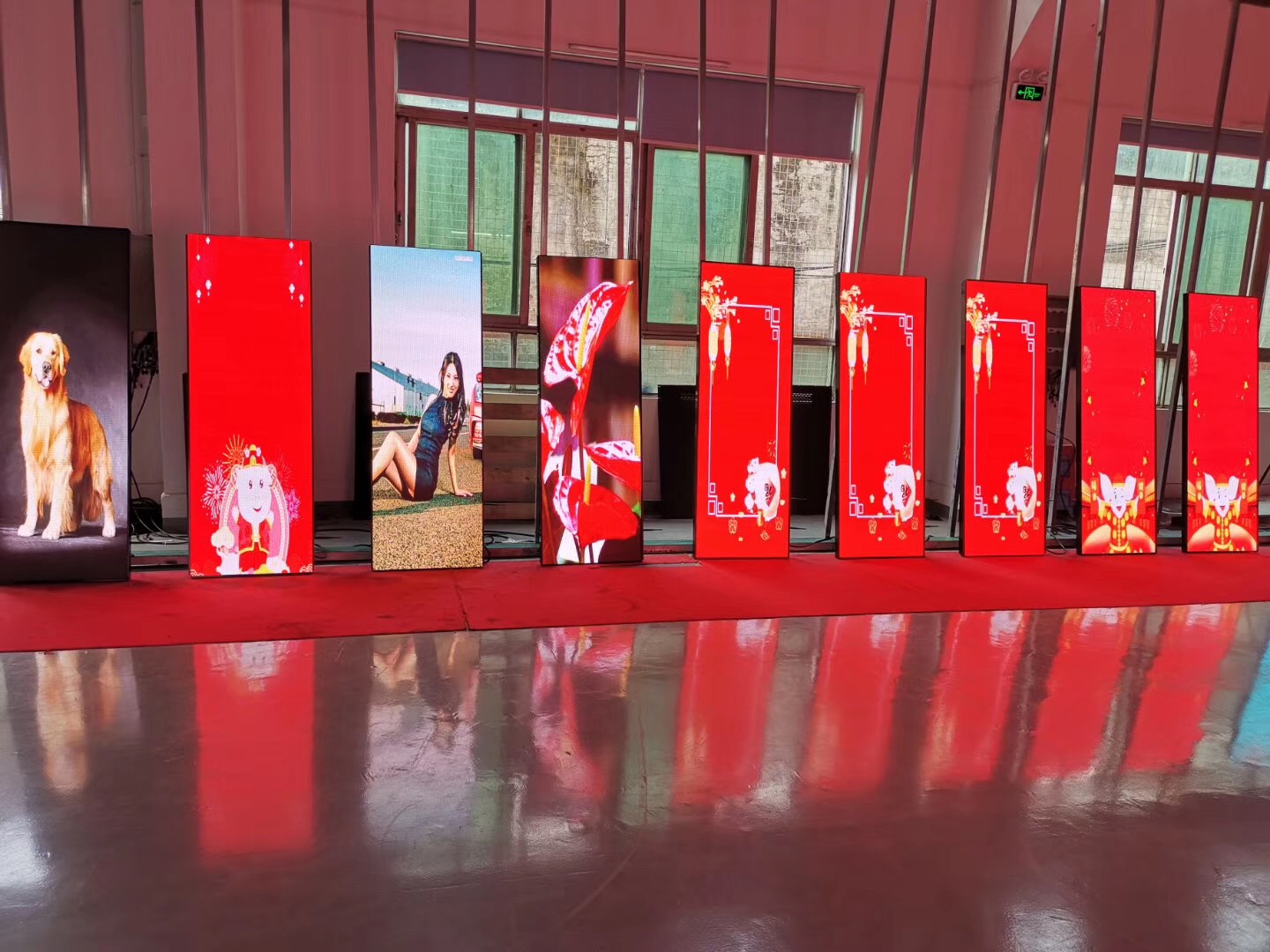 Retail & Poster - CANLIGHT: Professional LED Display Screen Video Wall ...