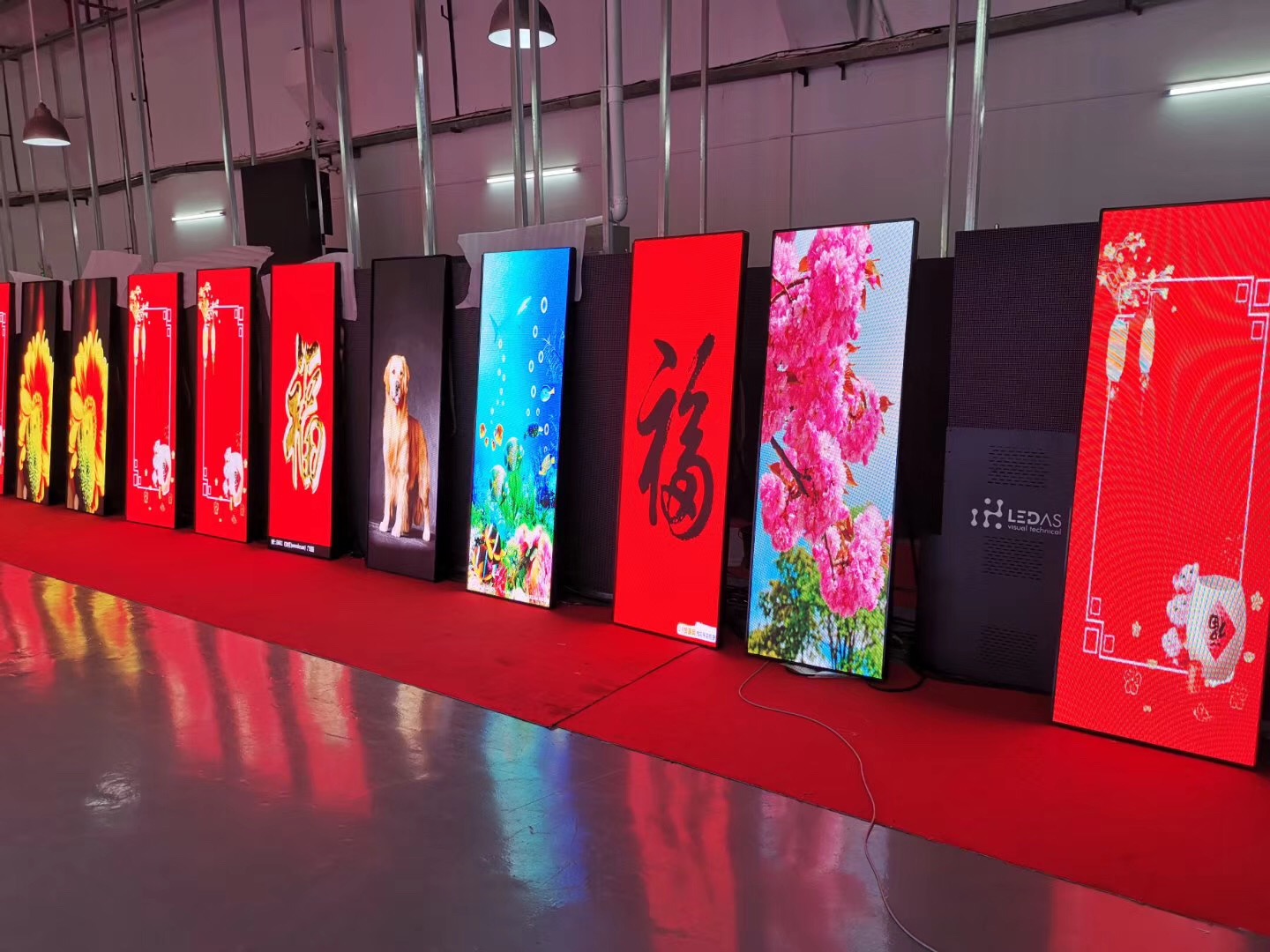 Retail & Poster - CANLIGHT: Professional LED Display Screen Video Wall ...